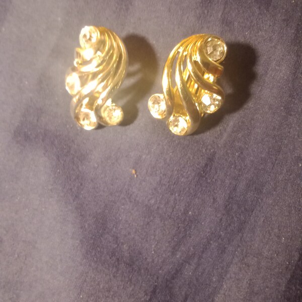 Vintage CAPODIMONTE Made in Italy Porcelain All White Gold Accents Trim ...