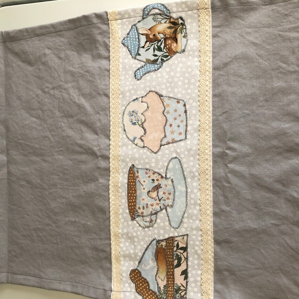 Entangled Roundabout Quilt Kit, the Original Morris & Co, Freespirit - Etsy Entangled Roundabout Quilt Kit, the Original Morris & Co, Freespirit - Etsy