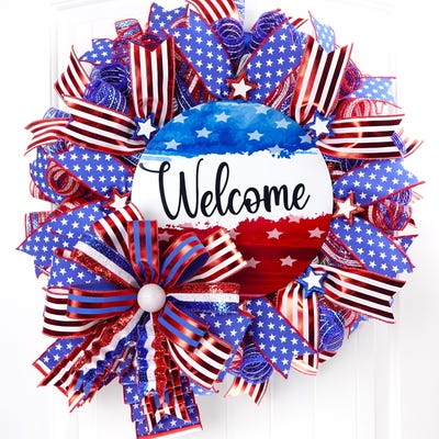 Red White and Blue Welcome Wreath Sign - Etsy