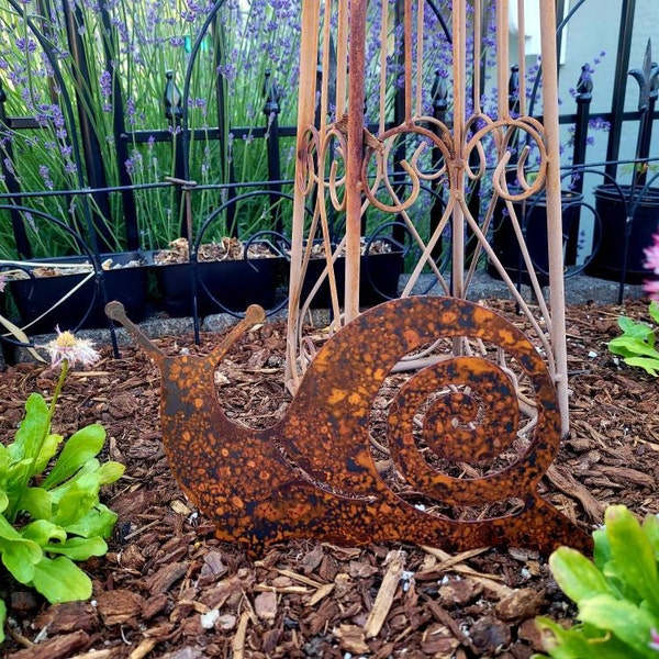 Metal Snail Yard Art- Spring Summer Garden Decoration- Whimsical Garden ...