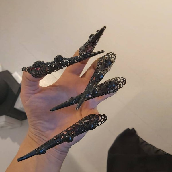 Necromancer Rings: Gothic Claws, Goth Jewellery, Vampire, Cosplay ...