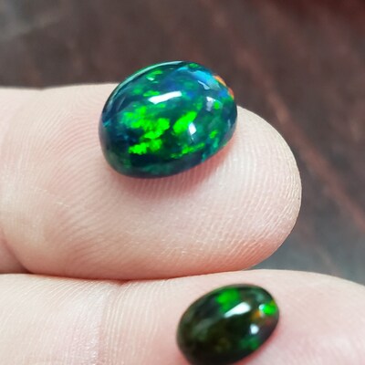 Red Star Sapphire Lindy Star Red Oval Gemstone Lindy Star Cabochon star ...