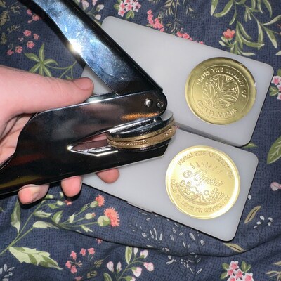 Custom Family Crest Embosser,coat of Arms, Unique Seal Embosser ...