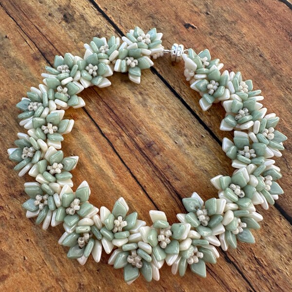 FREE Talia Beaded Bead Pattern by Par Puca Paris, Free With Bead ...