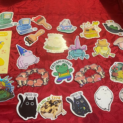 Cool Frog Vinyl Sticker, Waterproof Sticker, Realistic Frog Sticker ...