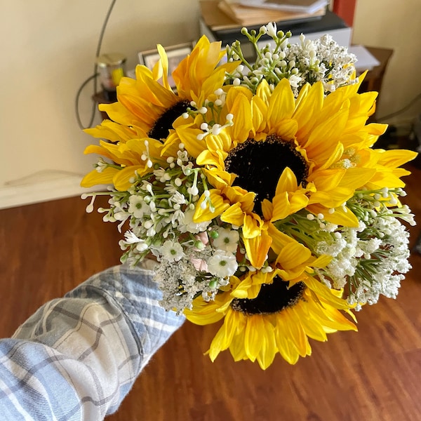 Sunflower & Baby's Breath Wedding Bouquet: Rustic Country Bride - Etsy