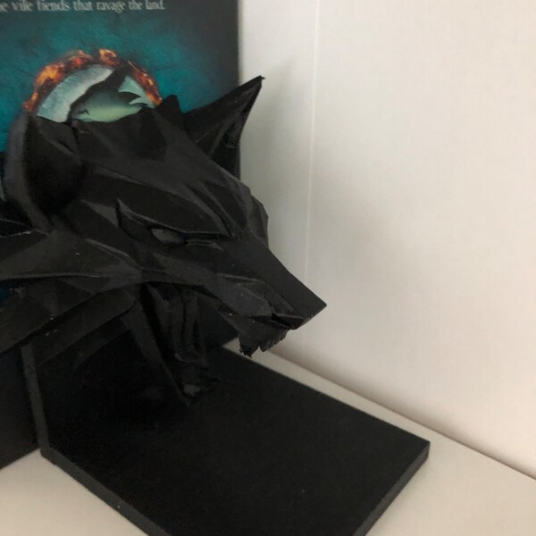Witcher Bookend / 3D Printed / Book Holder - Etsy Canada