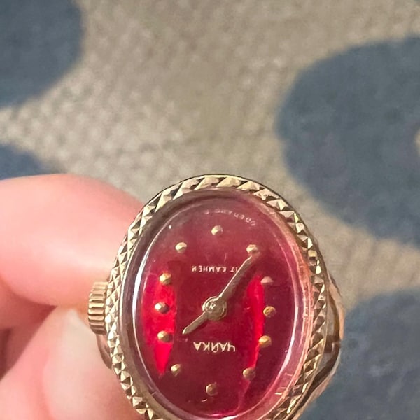 Tiny Vintage Women's Gold Watch, Mini Ladies Watch, Small Wrist Watch ...