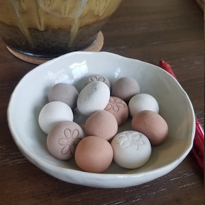 Clay Essential Oil Diffuser in Terra-cotta, White, & Brown Must Have ...