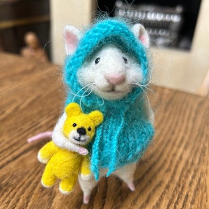 Sculpture Little Mouse Collectible Mouse Bunny Figurine White Mouse ...