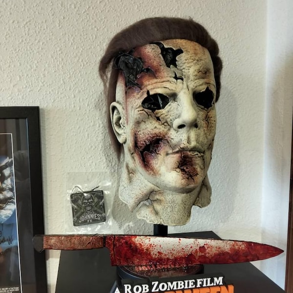 Vintage Saw Movie Prop PU, Bloody Hand Saw Horror Sawtooth Blade ...