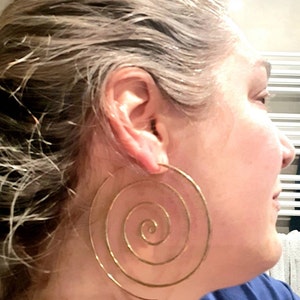 Spiral Ring, Hypnotic Ring, Spiral Brass Ring, Swirl Ring, Gold Wired ...