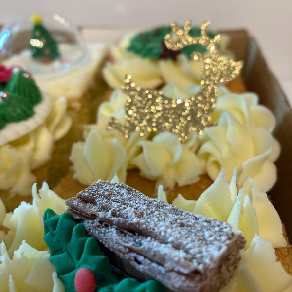 Personalised Sports Car / Race Car Cake Topper - Etsy