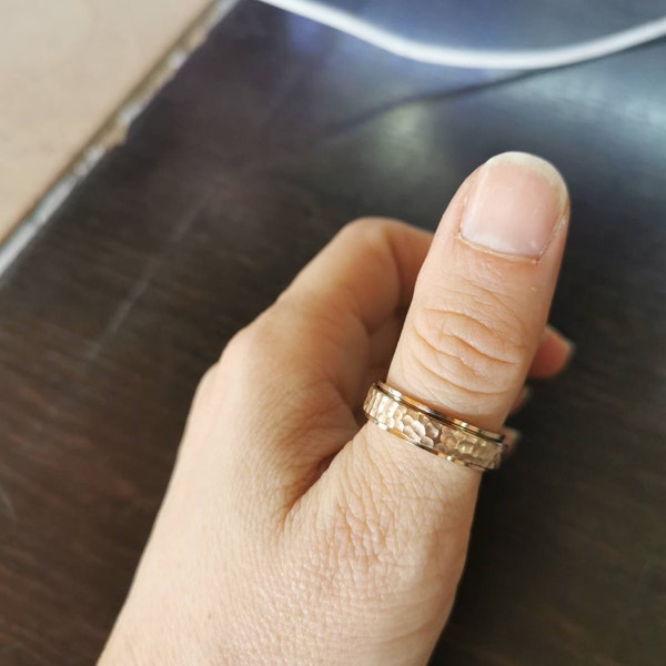 Custom Fidget Ring, Personalized Anxiety Ring, Hammered Spinner Band ...