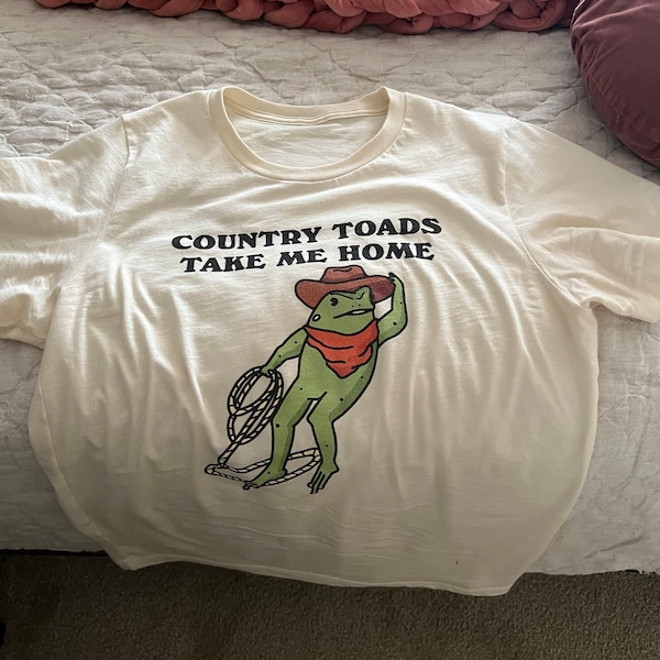 Cowboy Frog Tshirt, Funny Western Froggy Shirt, Cottagecore Froggy Tee ...
