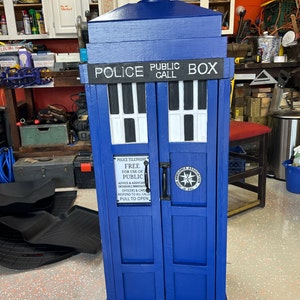 Police Box Windows 3d Printed Blue and White 7.25x9.5 - Etsy