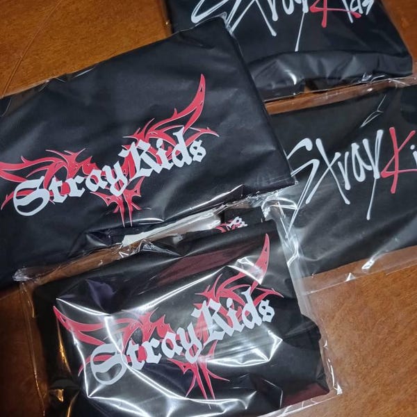 Stray Kids Dominate World Tour Logo (svg, Png,jpg,pdf) (digital Files ...