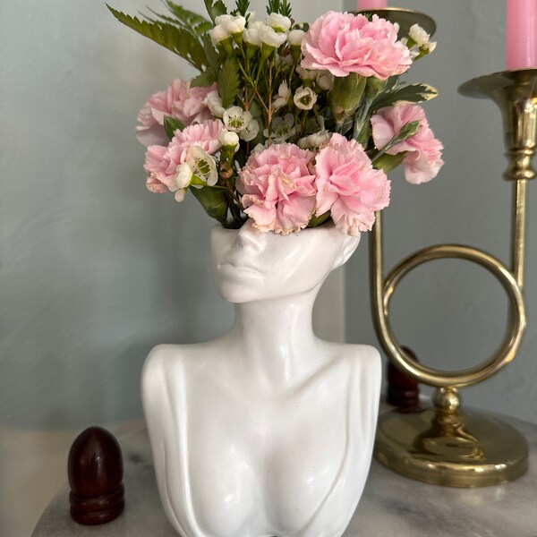 FEMALE BODY VASE | Decorative Cement Vase | Shy Goddess Body Vase ...