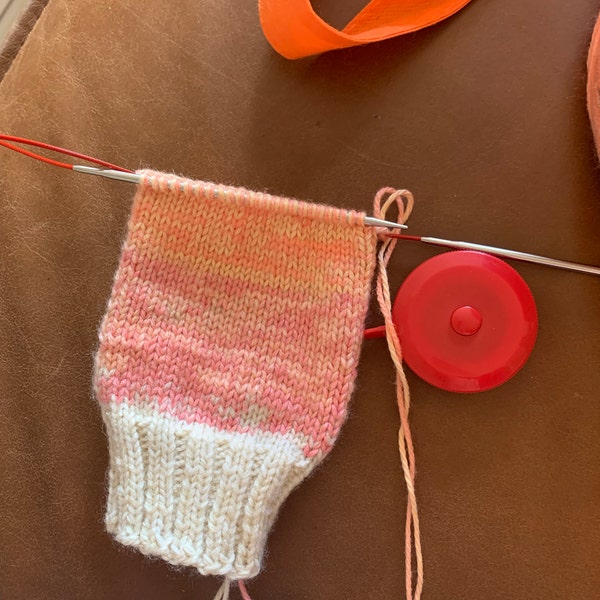 Easy Basic Worsted Weight Sock Knitting Pattern - the Thicksgiving ...