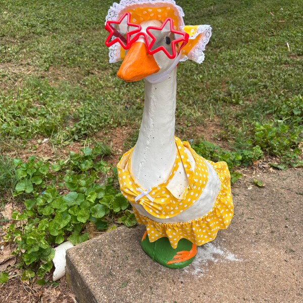 Goose Outfit - Busy the Bumble Bee - Fits 23 to 25 Inch Plastic and ...