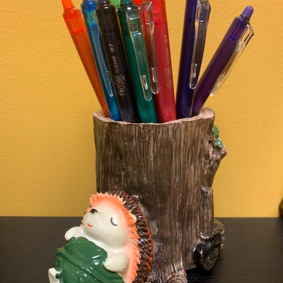 Hedgehog Pen Holder Resin Pen Container Hedgehog Figurine Pencil Box ...