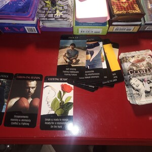 HALLOWEEN Deck the SPOOKY SEASON Oracle Mystical Halloween Tarot love ...