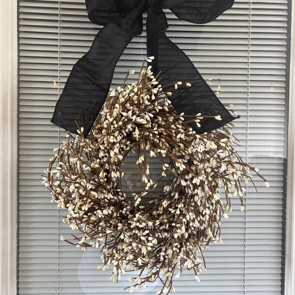22 Inch Wreath - Cream Berry Wreath - Year Round Wreath - Everyday ...