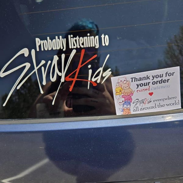 Listening to STRAY KIDS Decal - Etsy