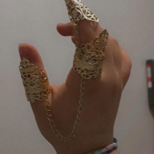 Full Arm Armor With Claws “anne” Shoulder Armor With Claw Rings Gothic ...