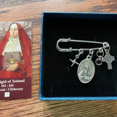 Mini Catholic Altar, Montessori Mass Kit, Catholic Mass, Pretend Play ...