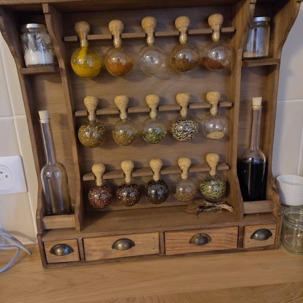 Wooden Spice Rack - Vintage Kitchen Furniture - 15 Spice Bubbles, 2 Oil ...