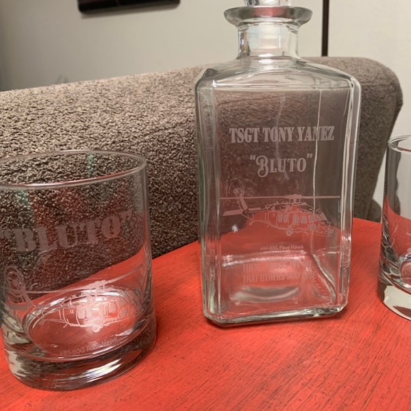 Personalized Black Hawk Helicopter Whiskey Decanter Set, Military ...