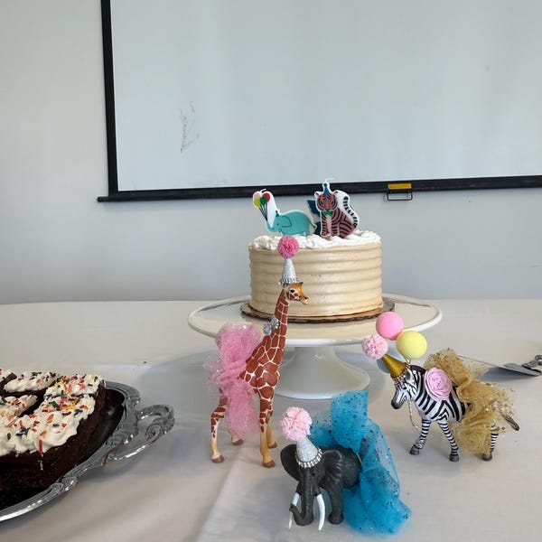 Safari Giraffe Cake Topper With Tutu, Balloons & Party Hat - Etsy