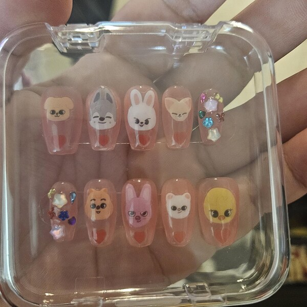 ACOTAR Press on Nails, Velaris Nails, Goth Nails, Halloween Nails ...