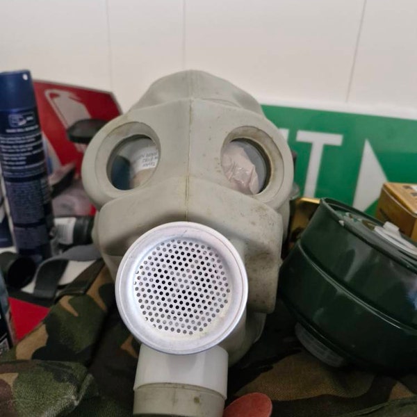 M-2 Gas Mask / NBC Respirator / CBRN / 40mm NATO / Serbian M2 - Etsy