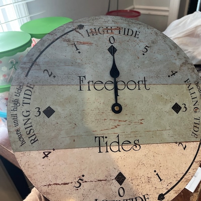 Rustic Barn Red Pendulum Clock - Etsy