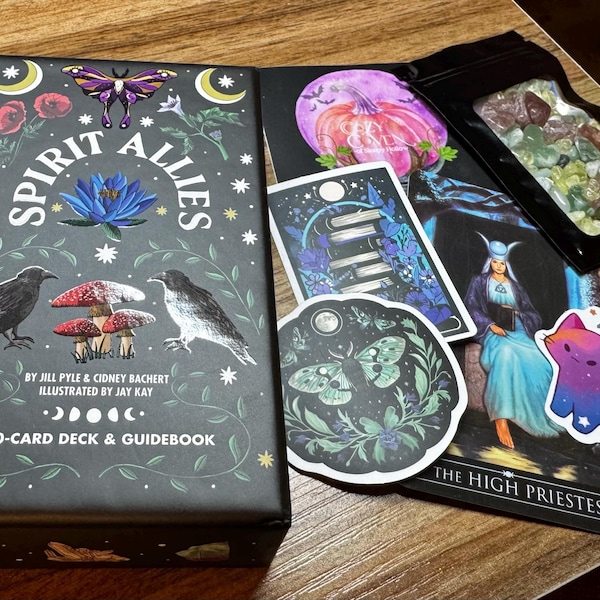 Crystalstruck Tarot - GOLD LIMITED EDITION - 78 Card Deck & Guidebook ...
