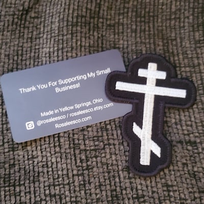 Pink Bow Keychain / Bow Embroidered Keychain / Coquette Bow Embroidery ...