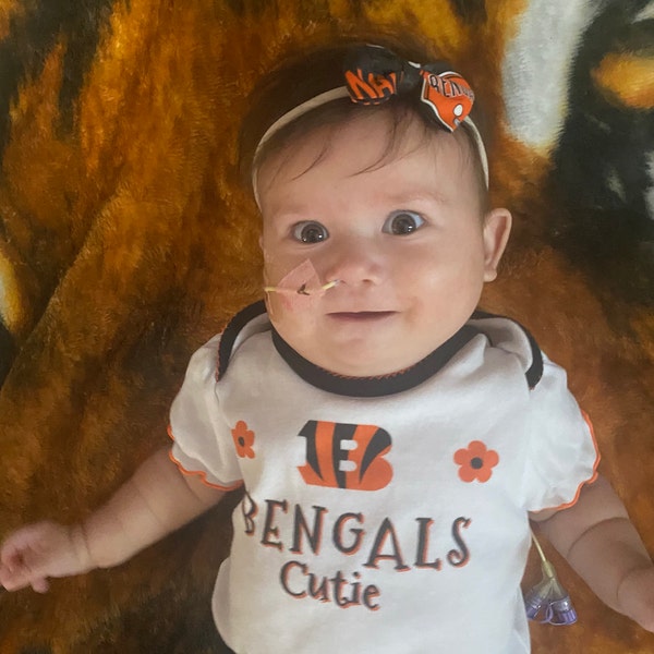 Eagles Ruffle Crewneck- Philadelphia Eagles - Baby Eagles Gear- Eagles Baby Sweatshirt -toddler ...