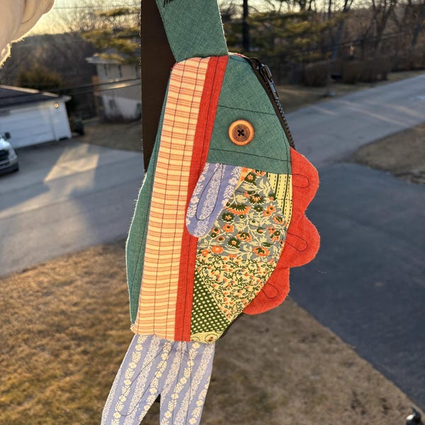 Fish Bag Quilted Sling Bag PDF Sewing Pattern - Swim Along Crossbody ...