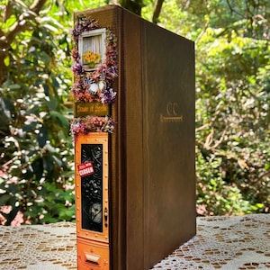 Custom Single Book Bookshelf Insert Samples/one Antiqued and Distressed ...