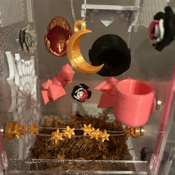 3D Printed Magnetic Crystal Platform Jumping Spider Hide - Etsy