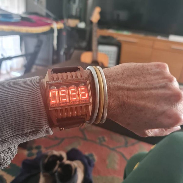 Nixie Tube Wrist Watch Wristwatch Clock Tubes IV-16 Futuristic Numitron ...