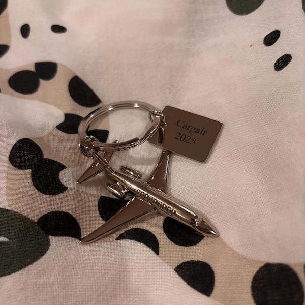 Persoanlized Airplane Key Chain, Creative Aircraft Twin-engine Gift ...