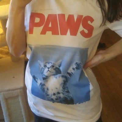 Paws T-shirt. Jaws Movie T-shirt. Kitten Shirt. Kitty T-shirt. Cat T ...