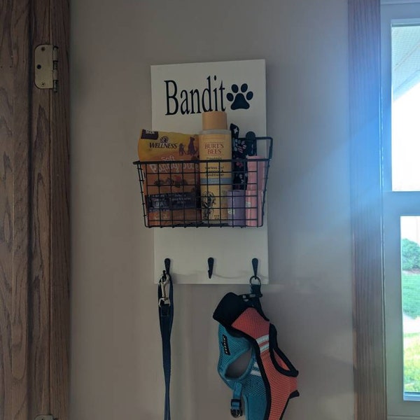 Personalized Wooden Dog Leash Holder Sign for Pet Parents - Etsy