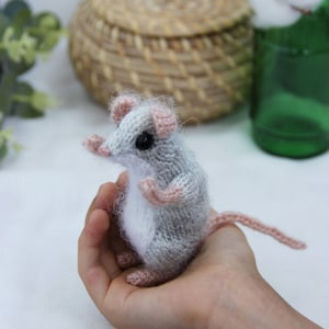 Mouse in a Sweater KNITTING PATTERN - Etsy