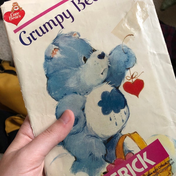 Simplicity 2745 Flared Girl's Coat With Godets & Hat Size 3..to ..8 ...