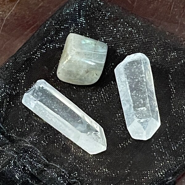 Green Flash ~ Labradorite Palm Stones, Crystal, Pocket Stones ...