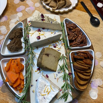 Modern Lazy Susan Turntable, Upgraded Round Charcuterie Board Set With ...